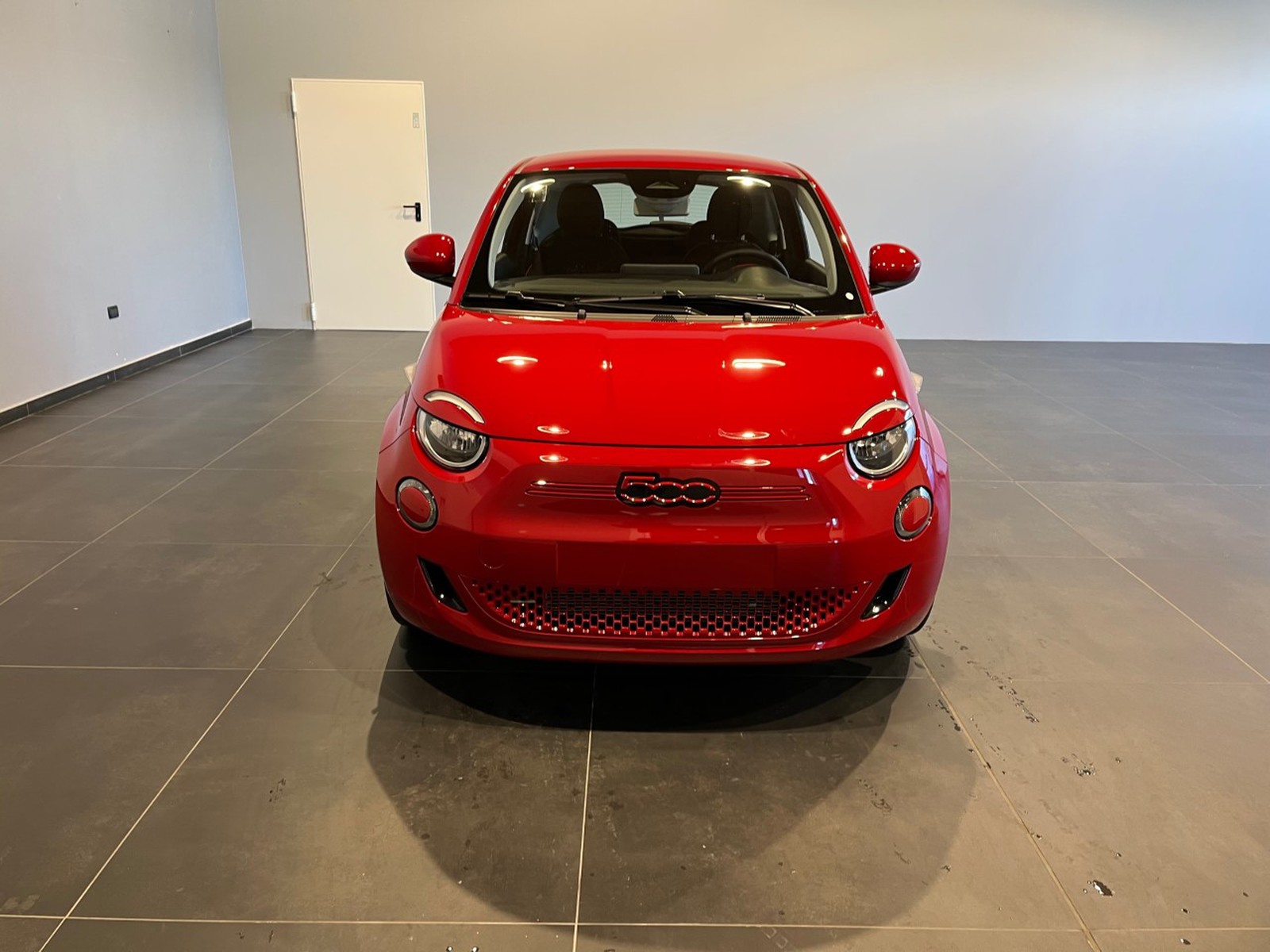 Fiat 500 500e 42 kwh (red)